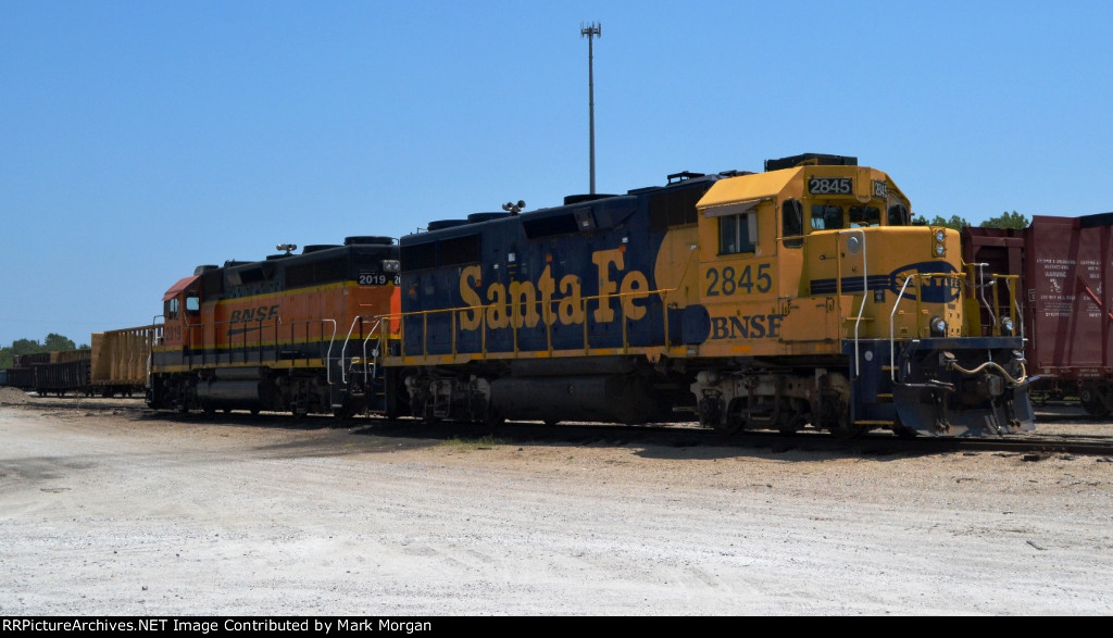BNSF GP39-2 2845